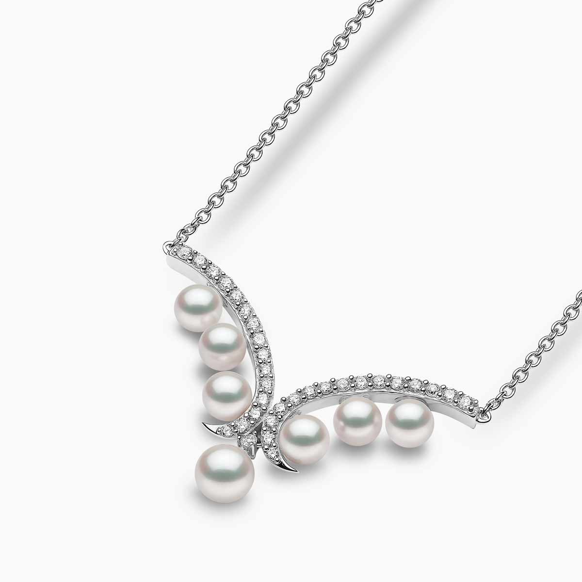 Sleek Pearl & Diamond Curve V Necklace | Yoko London